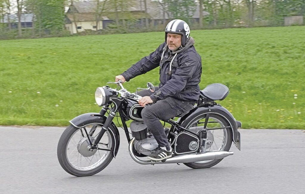 DKW RT 200/2, Bj. 1955 - Kradblatt